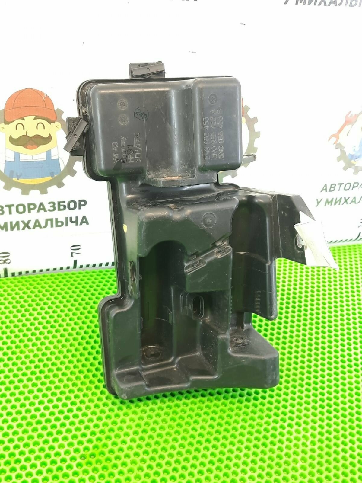 Бачек омывателя тигуан 1