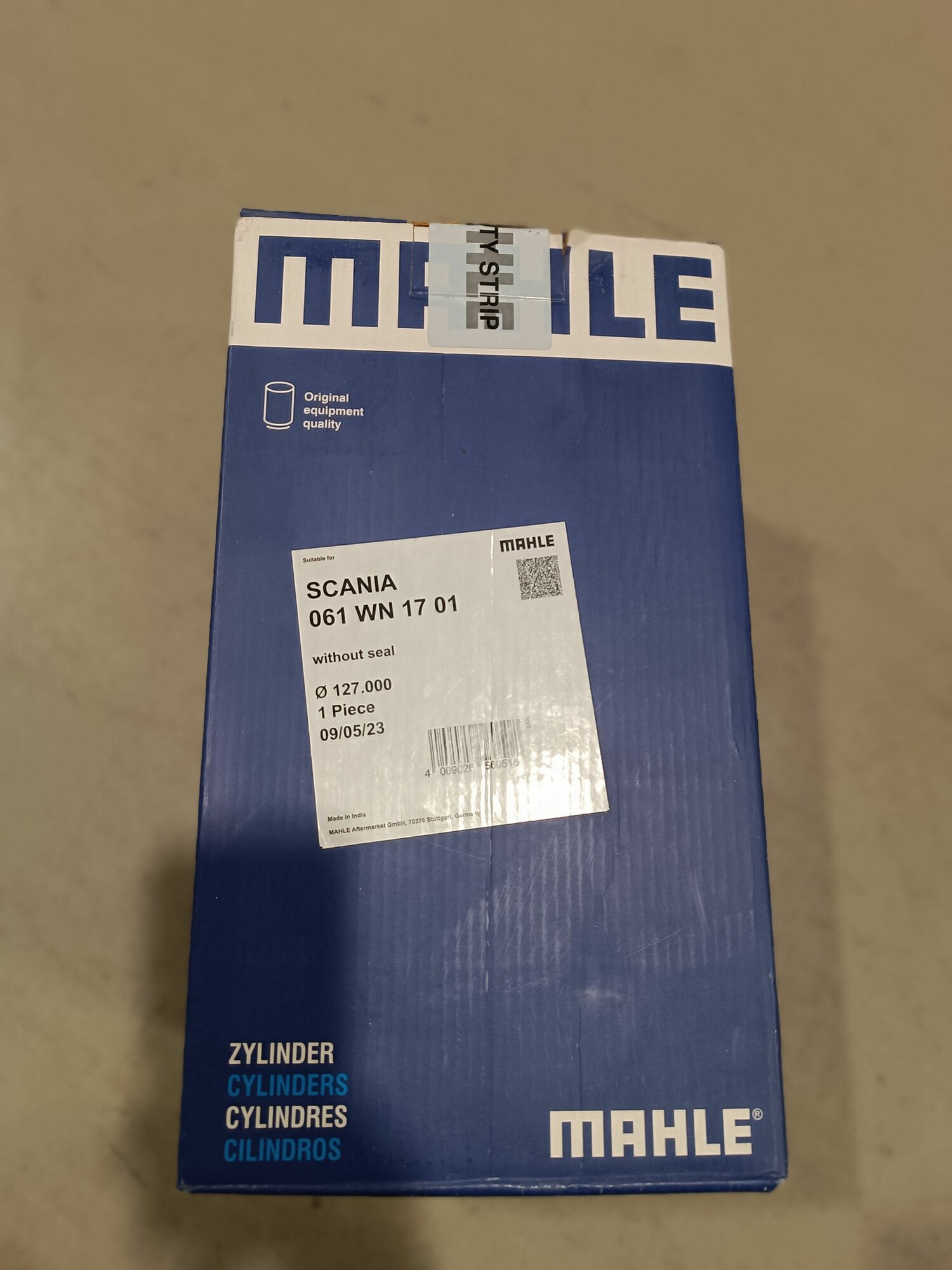 Гильза d127 SCANIA 114/124/164 DC11.03/04 DSC12.02/05 EURO-3 360/420PS 98- , арт. 061WN1701 MAHLE