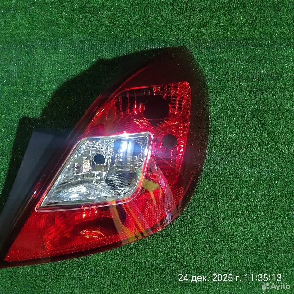 Фонарь правый Opel corsa D 06-15