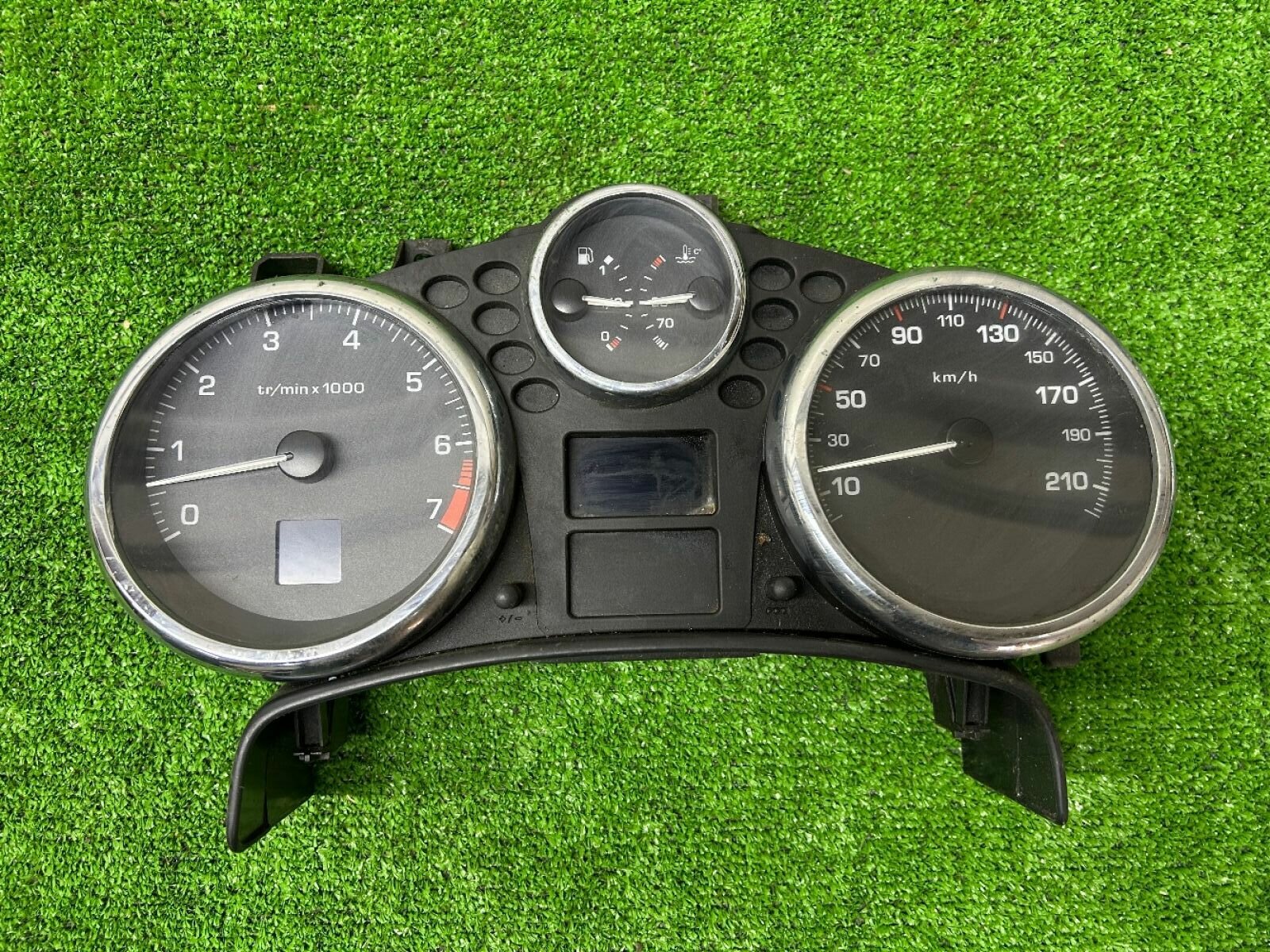 Панель приборов Peugeot / Пежо 207