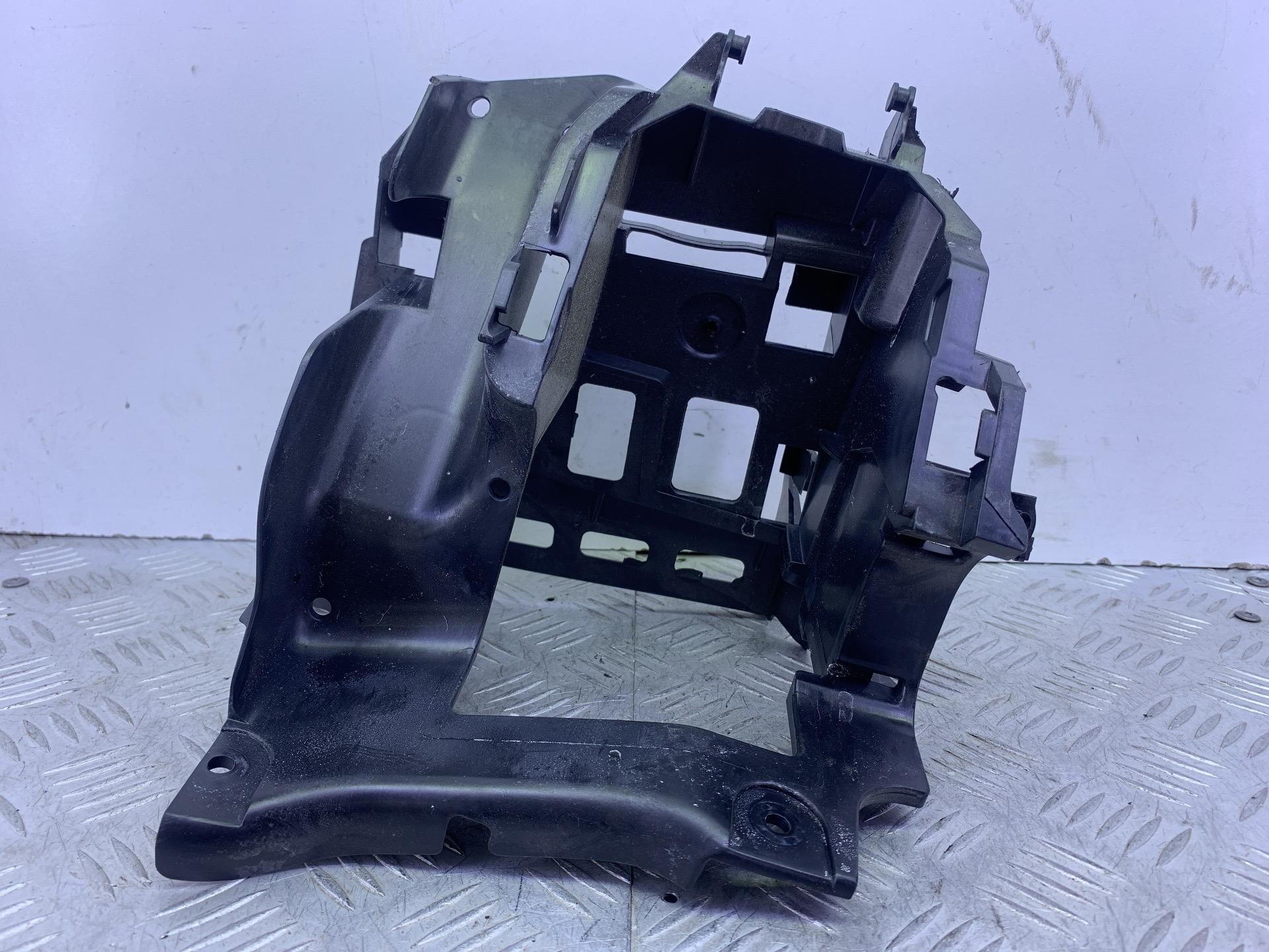 Короб предохранителей Volkswagen Golf 5 (2003 - 2009) 1K1941397A