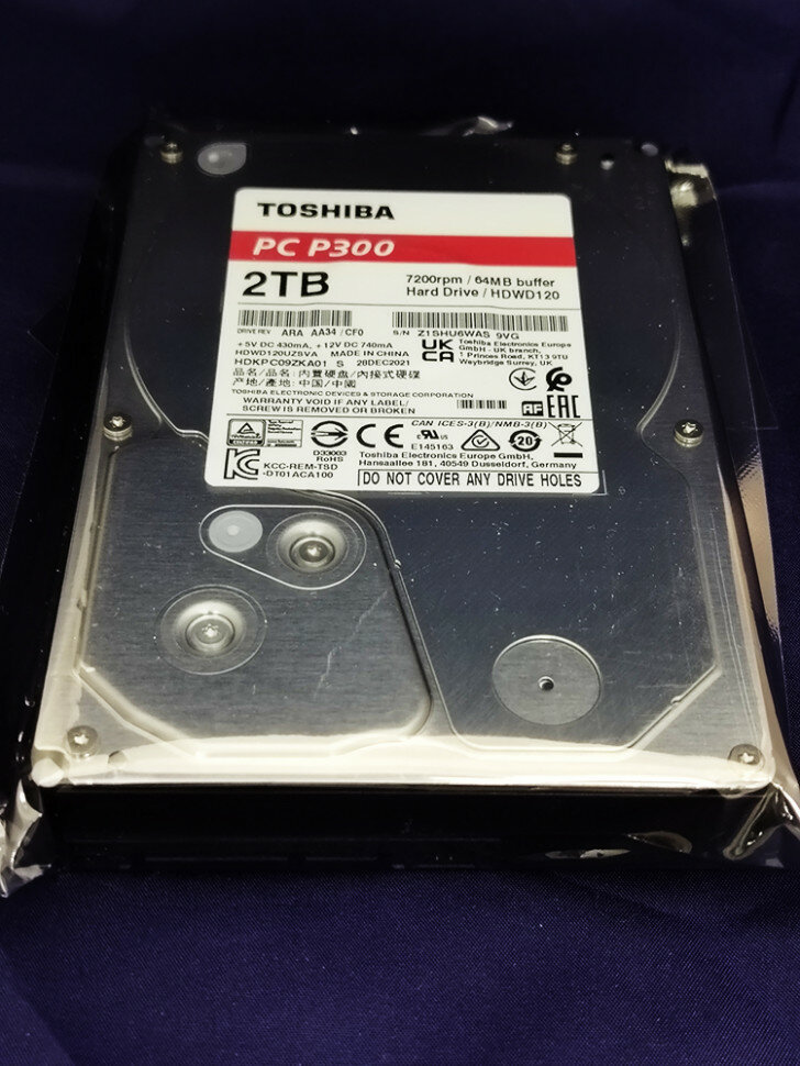 Жесткий диск Toshiba HDWD120UZSVA, 2 ТБ