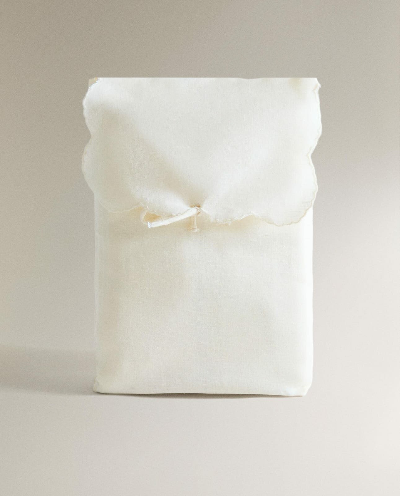 Штора для ванной ZARA HOME из льна и хлопка с вышивкой, слоновая кость, 180x200 см 2517/016/741-62