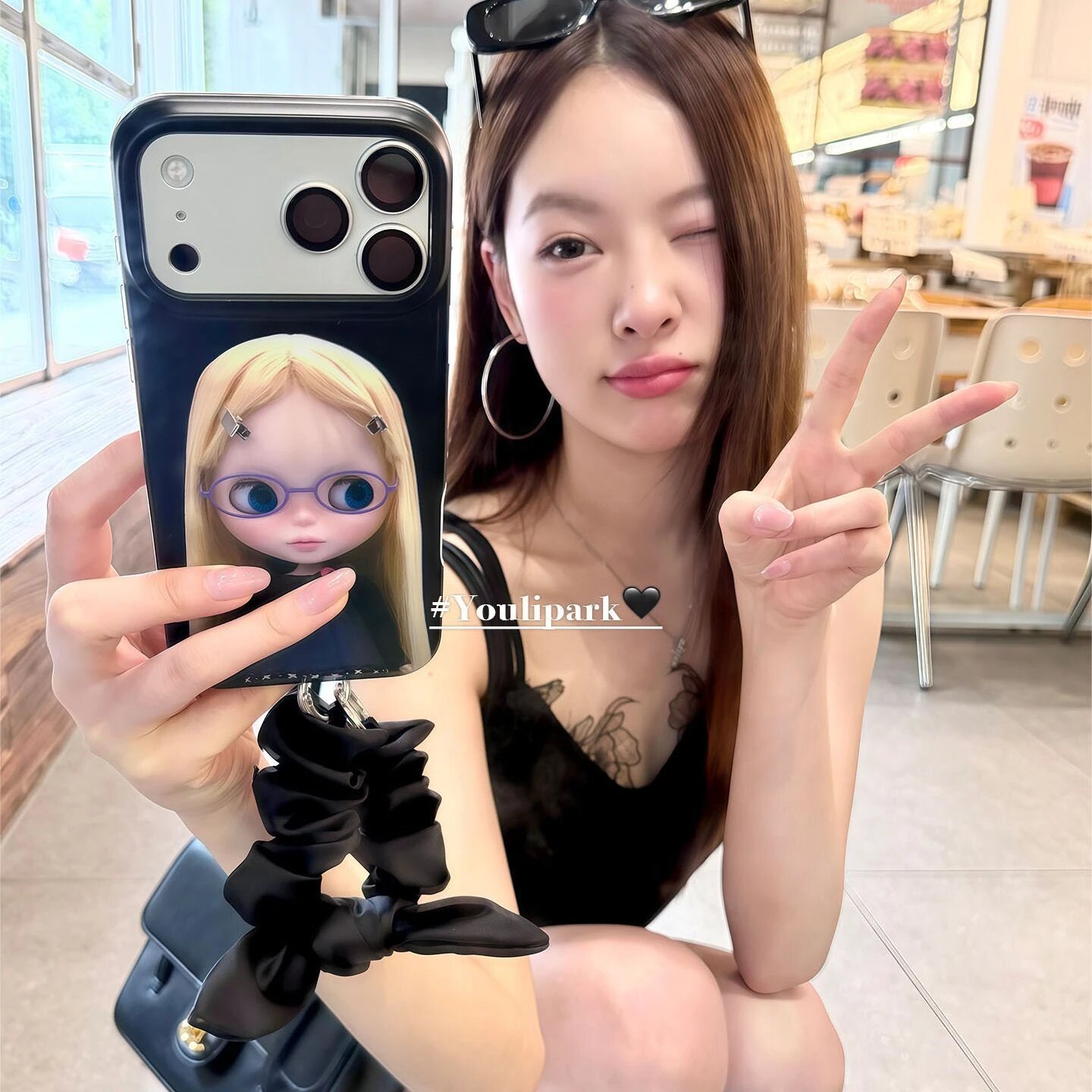 Модный чехол Ins Cool Doll Girl черного цвета для iPhone 17 Air 16 15 14 13 12 11 Pro Max iPhone 16