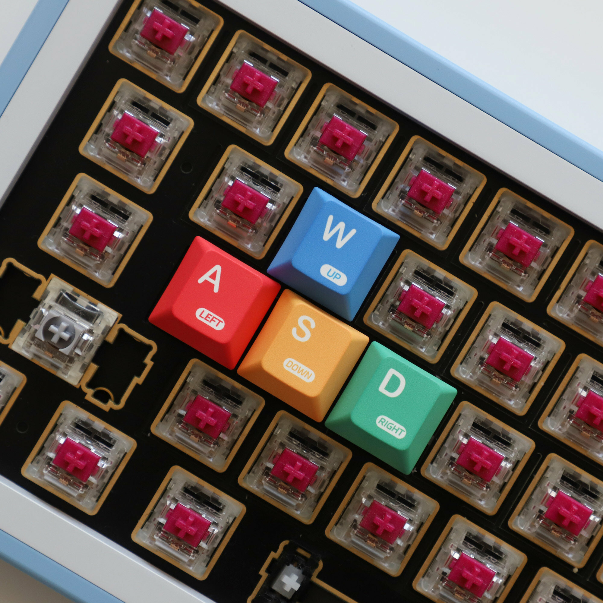 Клавиша PBT Dye-sub Cherry Profile, WASD (R3/R2)