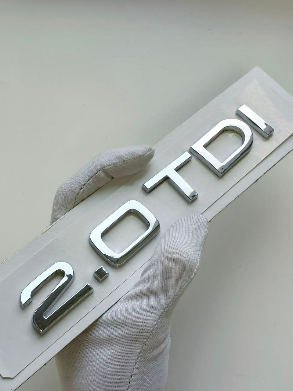 Надпись 2.0TDI 165*23 мм, эмблема Audi, шильдик Ауди, значок на автомобиль