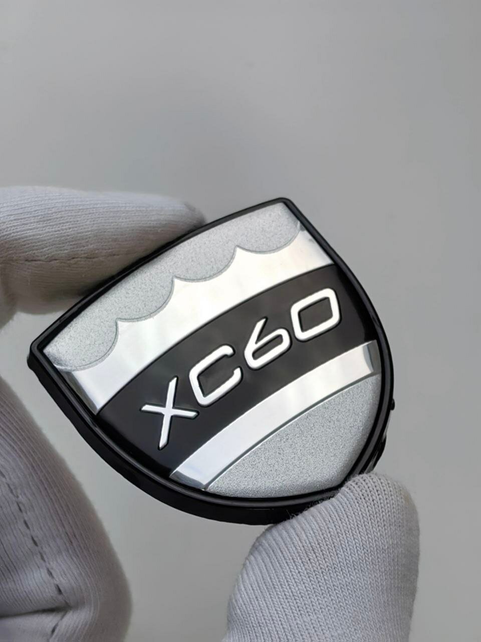 Эмблема XC60 38*38 мм, шильдик Volvo, логотип, Вольво значок