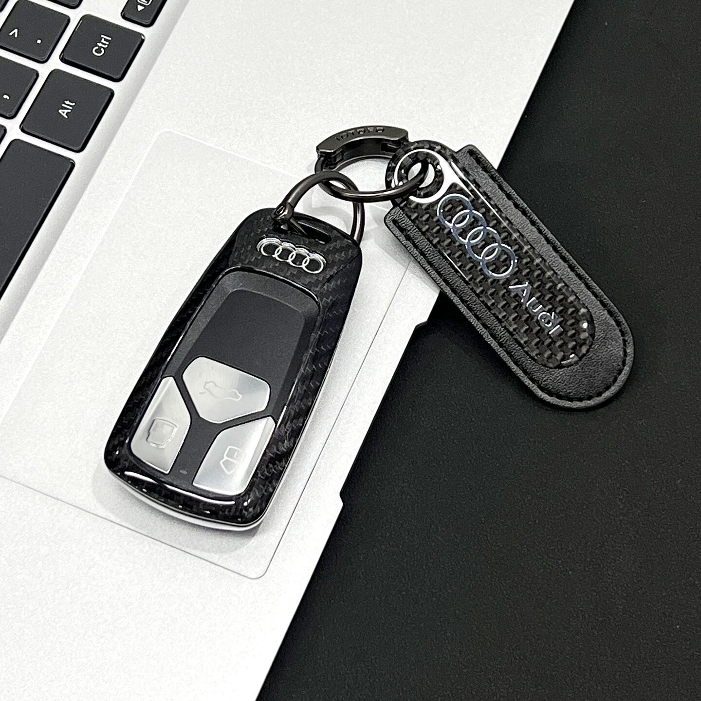 Карбоновая черная оболочка для ключа с тегом Audi из карбона для моделей Audi