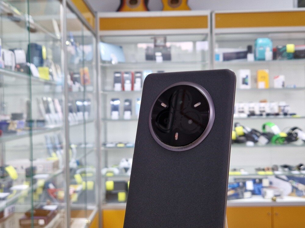 Смартфон realme 14 Pro 5G 12/512 ГБ RU, Dual nano SIM, замшевый серый
