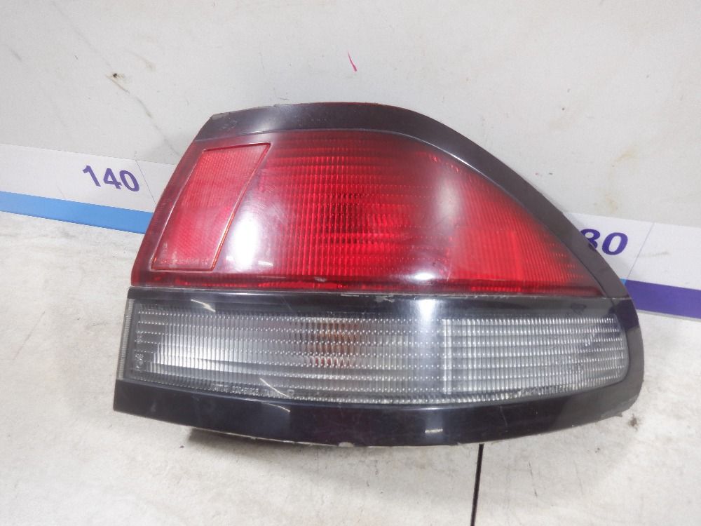 Фонарь задний правый Mazda 626 GF
