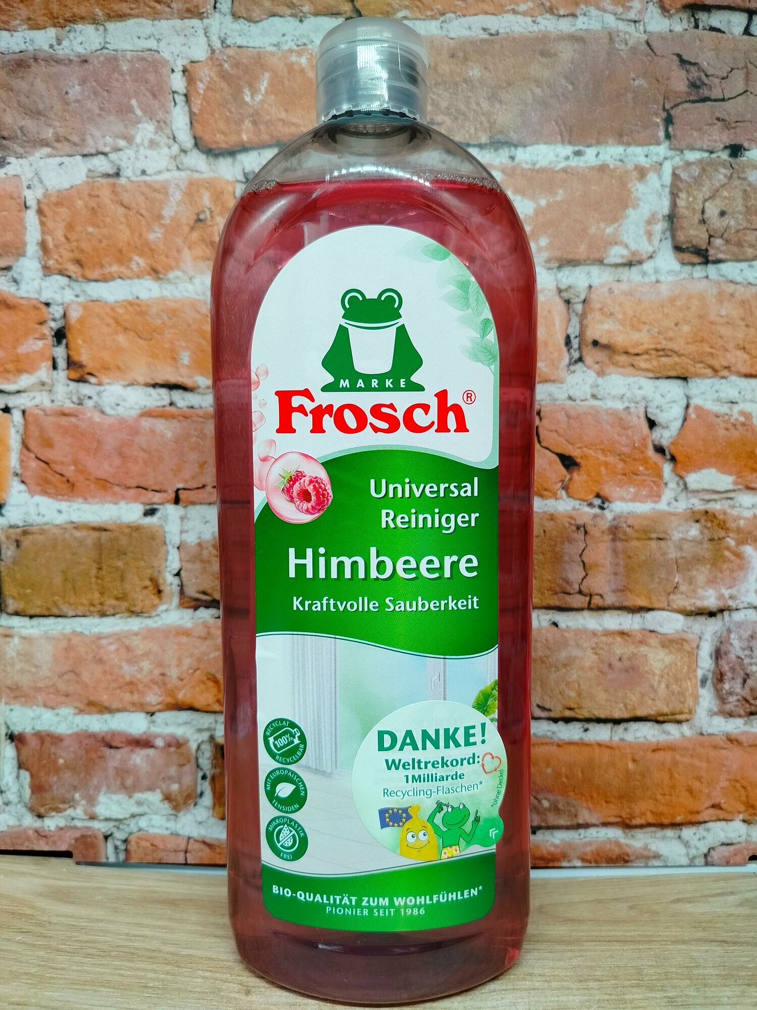 Frosch Universal Reiniger Himbeer Универсальное чистящее средство для любых поверхностей Малина 750 мл