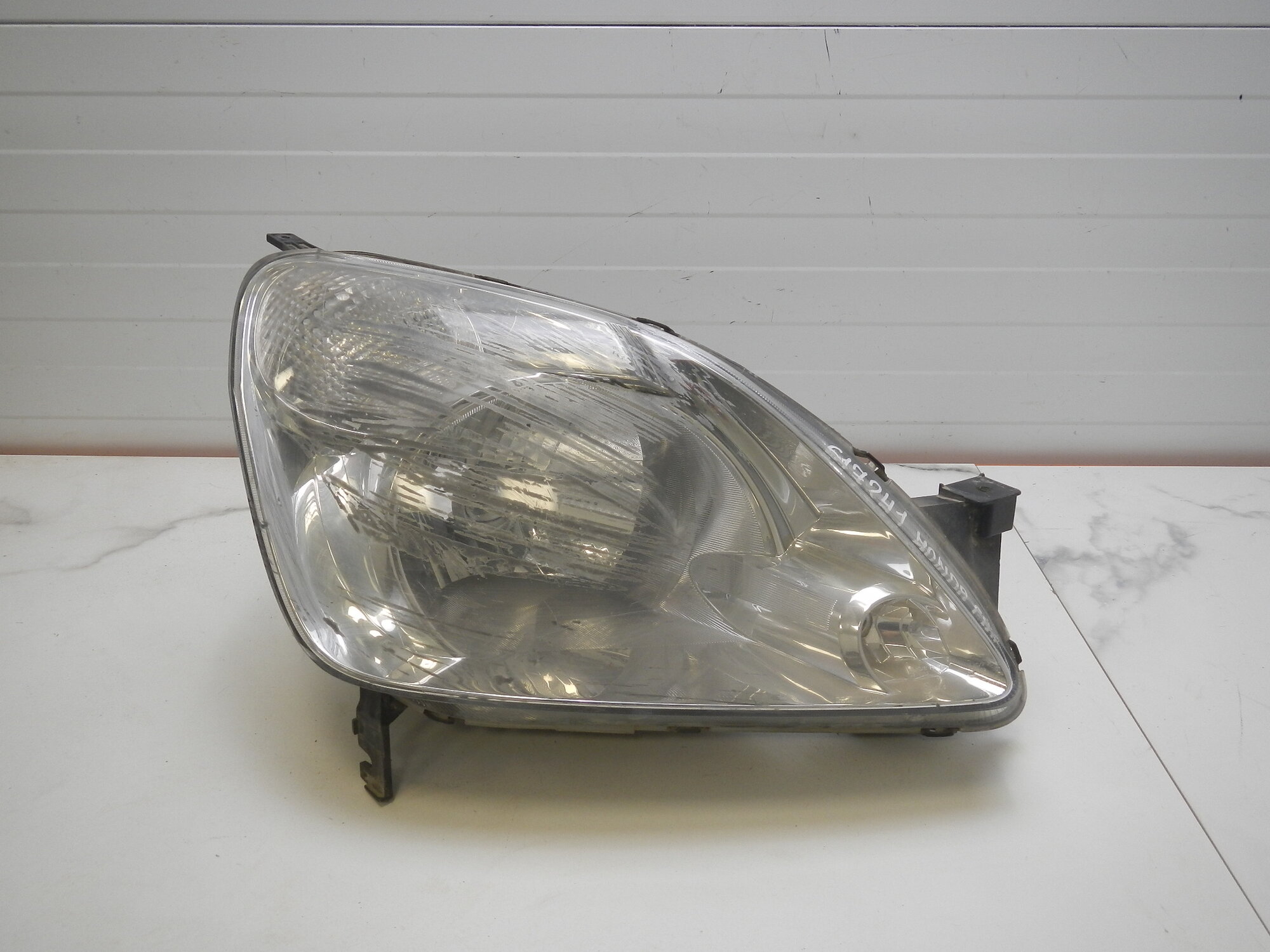 Б/У Фара правая, Honda (Хонда)-CRV (02-06) HONDA CRV (02-06) Царапины, краска на стекле. 617241 HONDA арт. 33100SCAYG020M1