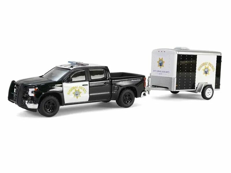 Машинка Greenlight 2023 Chevrolet Silverado w/ Trailer California Highway Patrol (Hot Pursuit Hitch & Tow Series 1) Diecast 1:64 Scale Model