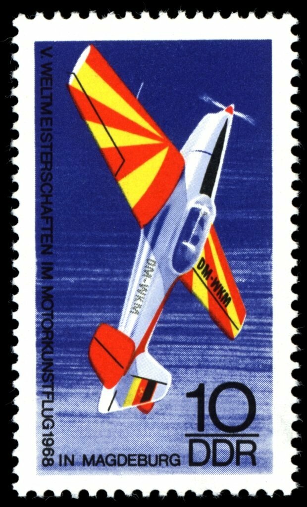 (1968-059) Марка Германия (ГДР) "Спортивный самолет" Высший пилотаж II