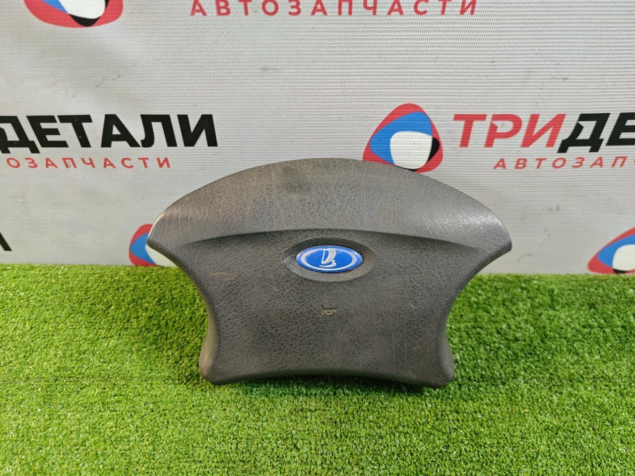 Накладка на руль Лада Калина 1.6 11183 2009 (б/у)