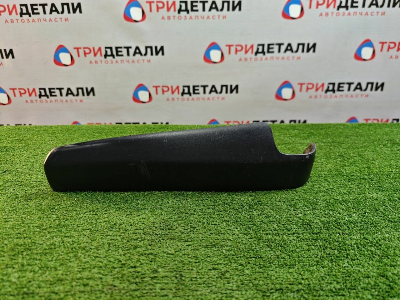 Брызговик Infiniti QX56 5.6 VK56 2004 перед. лев. (б/у)
