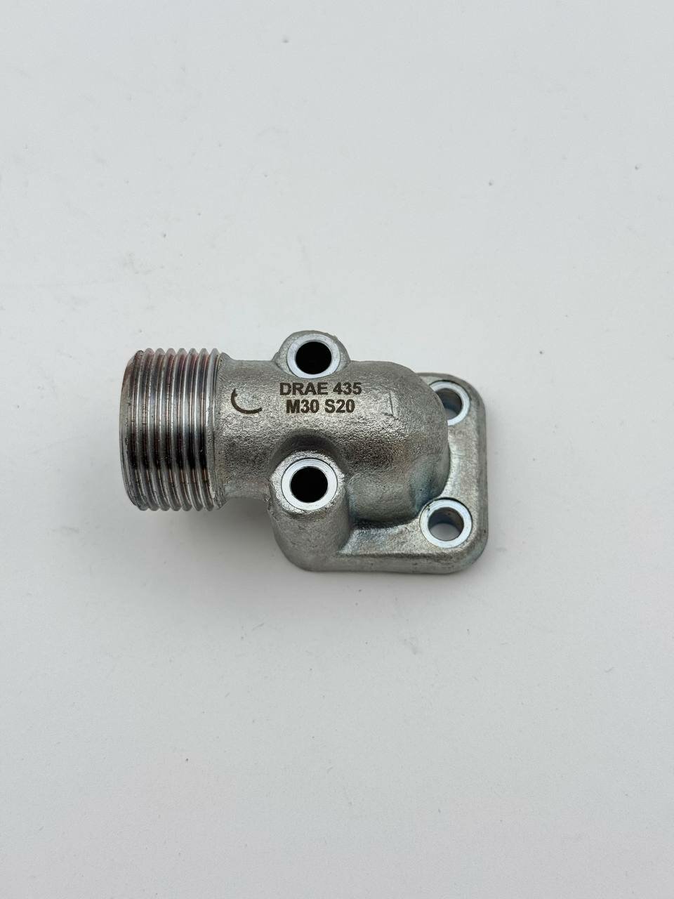 Фланец угловой гидронасоса ЛиАЗ 5292 20S-35 М30х2