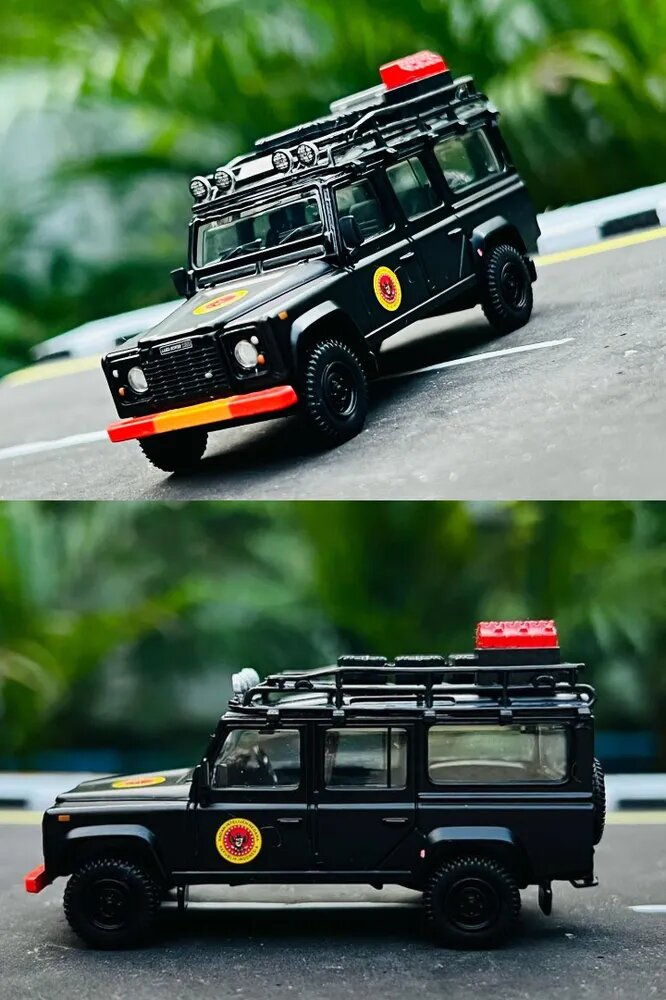 MINI GT 1:64 #158 Land Rover Defender 110 Badan Intelijen Negara Indonesia Коллекционная машинка