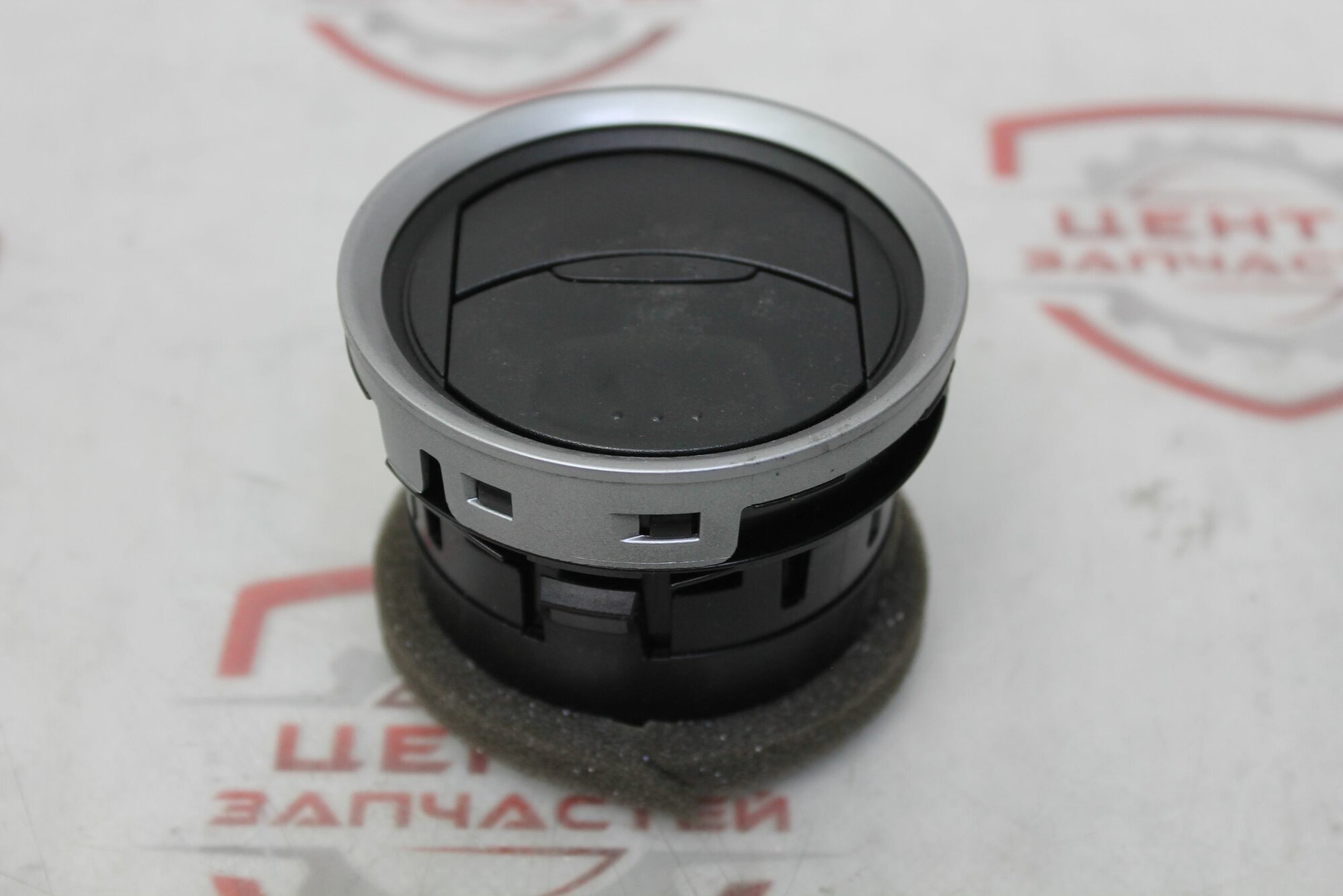 Салонный дефлектор обдува FORD 1697430