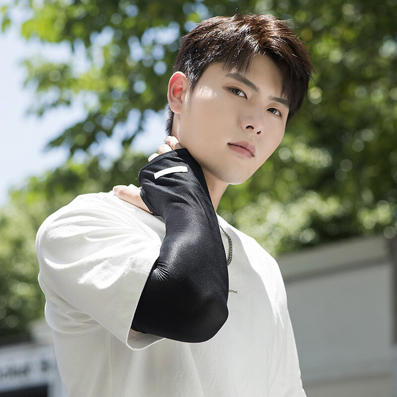 Перчатки для фигурного катания