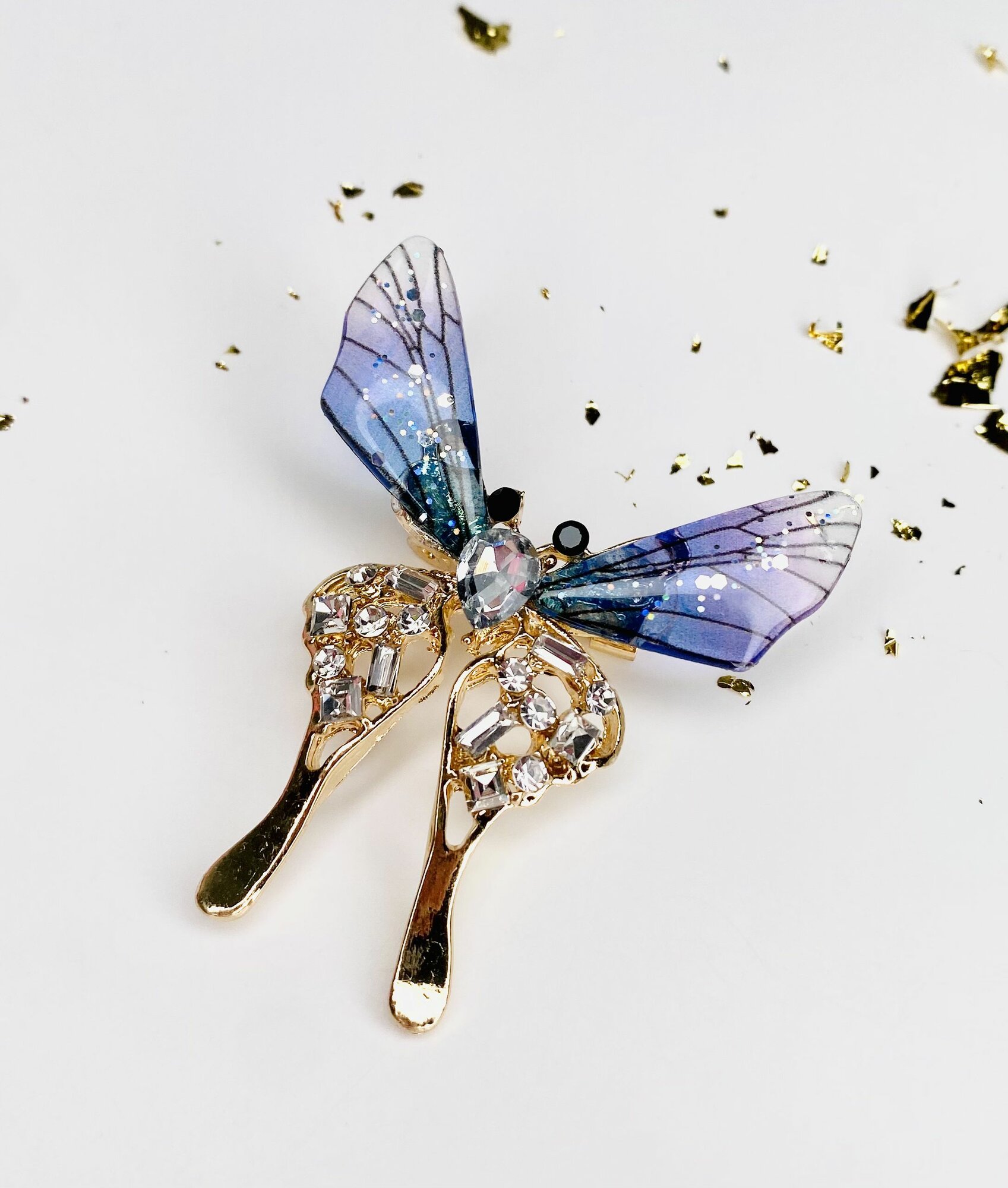 Брошь, искусственный камень, стразы, пластик