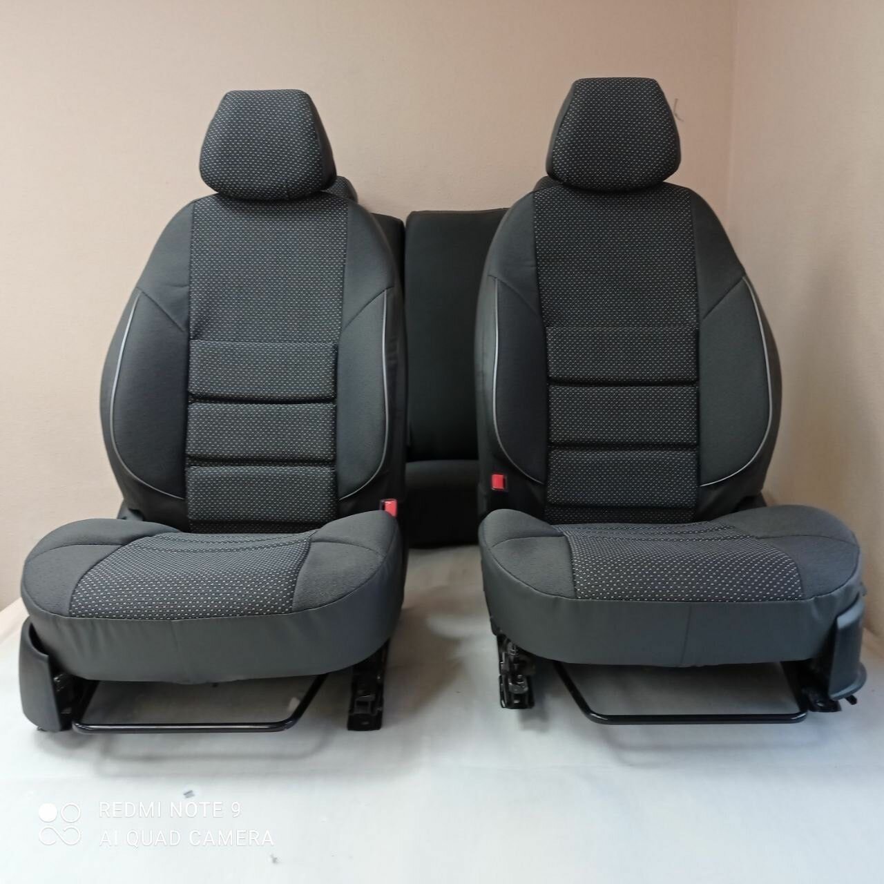 Чехлы из жаккарда для автомобильных сидений на Форд Фокус 2 04-11 г. в.