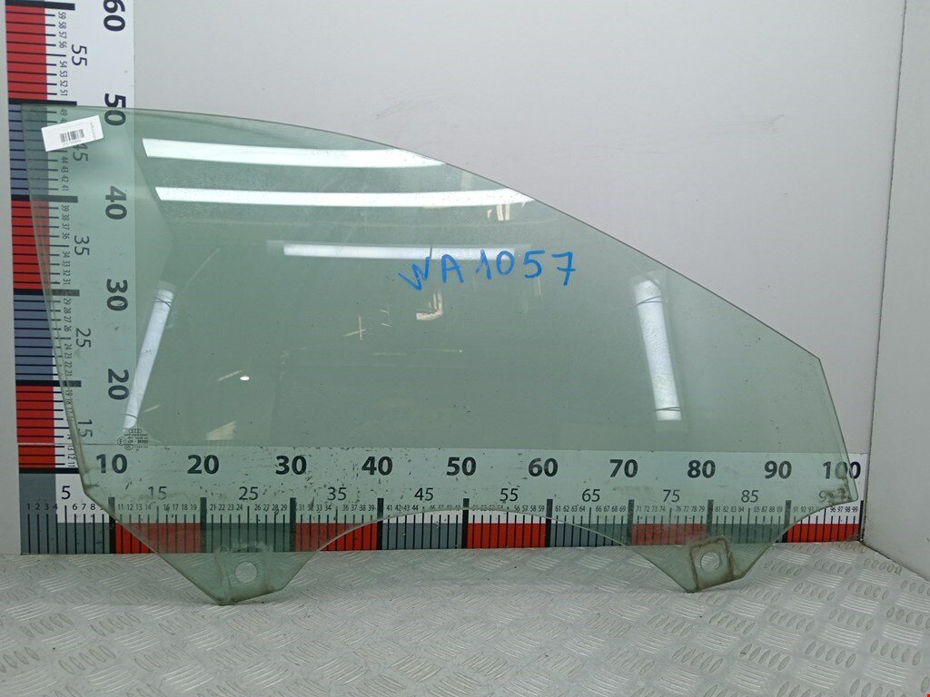 Стекло двери передней правой Audi A3 8P 8P3845202 арт. 2170885