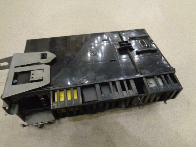 Блок предохранителей салонный от Mercedes-Benz E-Сlass W211 2002-2009