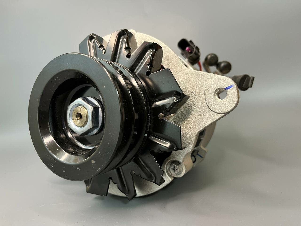 Генератор Hyundai (75А) для а/м повышенной проходимости ТРЭКОЛ