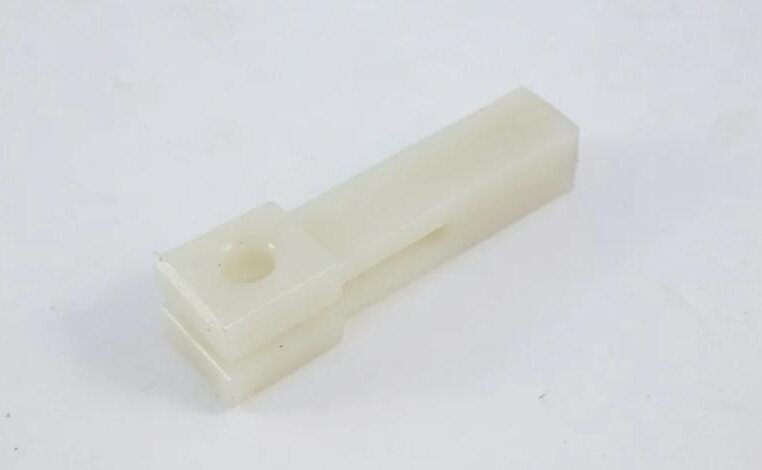 Наконечник тяги привода замка двери ГАЗ-31105, 33104, 3221 (2 шт)