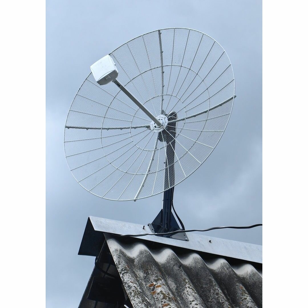 Кронштейн антенный усиленный "MAIMA-122293" чёрный высота 0,9м; 50мм; на конёк; обжато 120мм