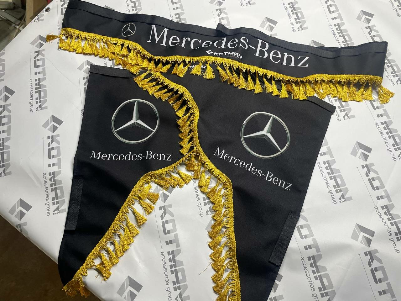 Ламбрекены (шторы) на Mercedes-Benz Sprinter, Чёрные