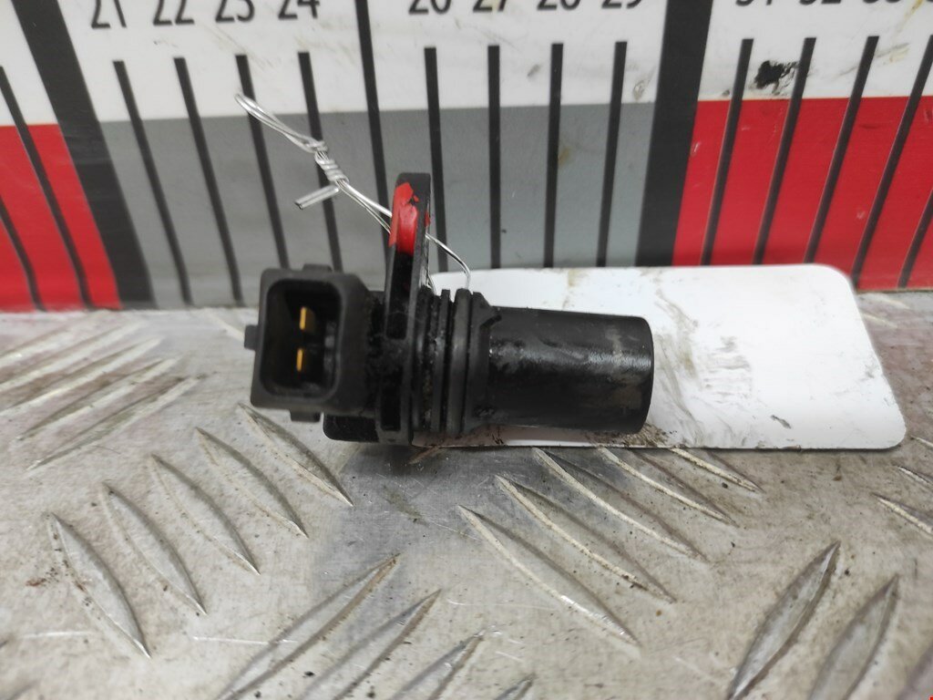 Датчик распредвала Ford Focus 1 95BF12K073AB арт. 2014769