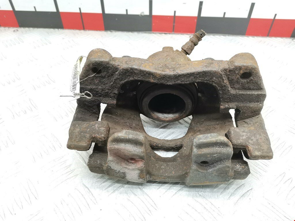 Суппорт передний правый Renault Scenic 3 410010001R арт. 427150