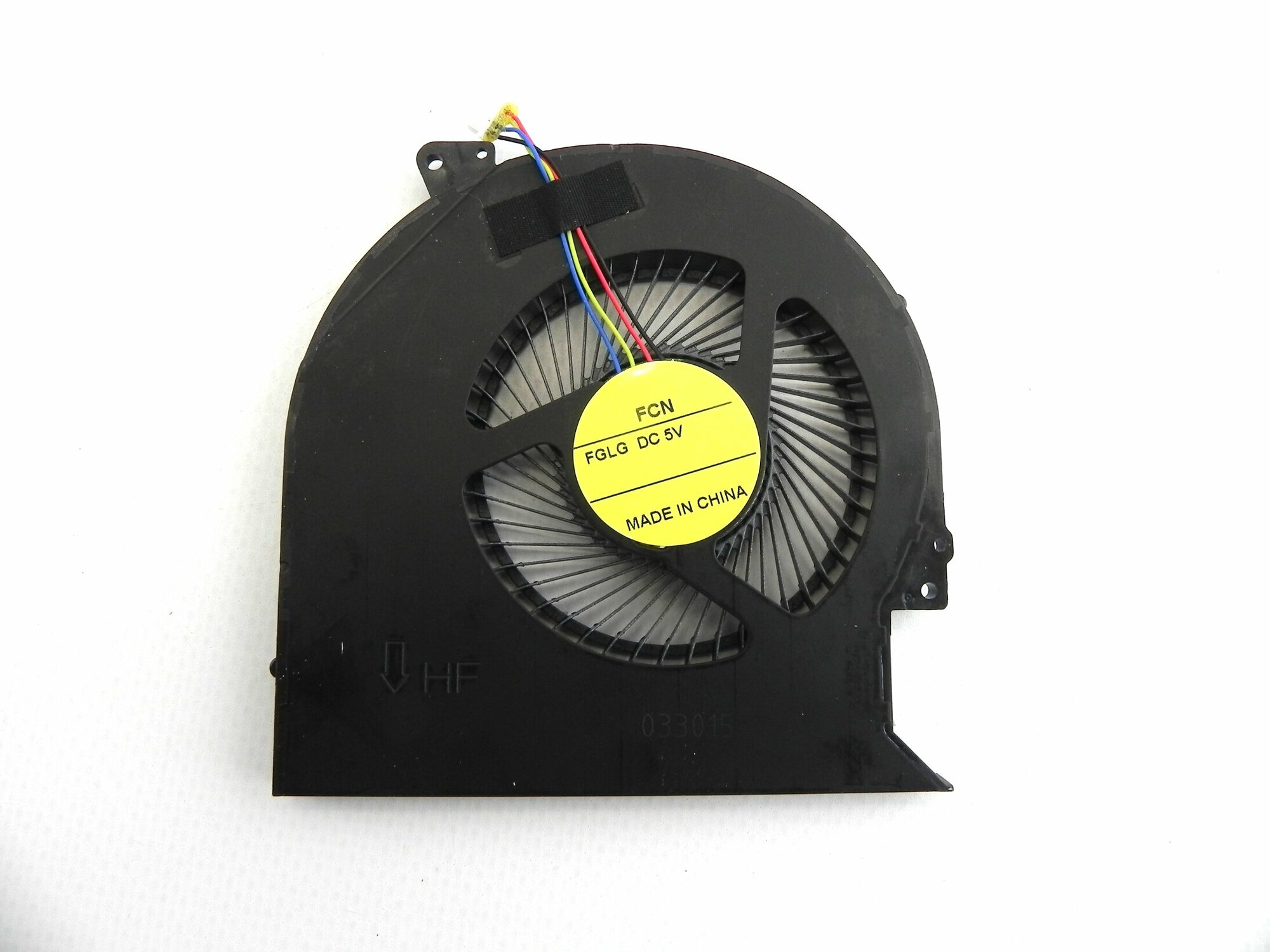 Dell E5570 Вентилятор (кулер) охлаждения процессора 4 pin 033015