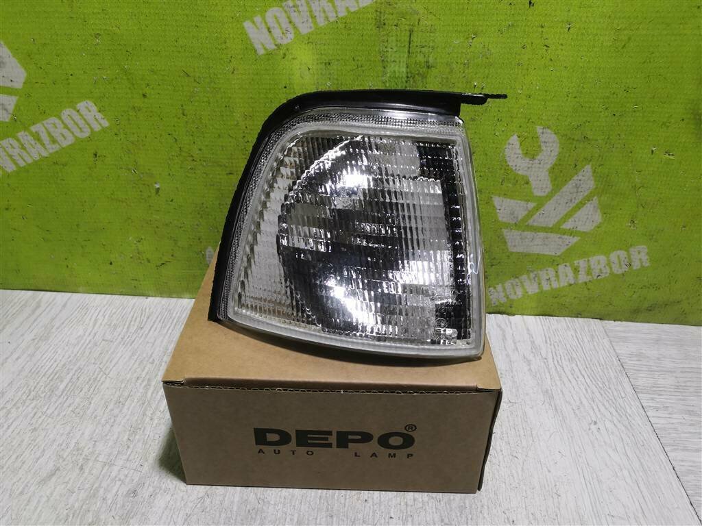 Указатель поворота правый белый Audi 80 90 B3 86-91