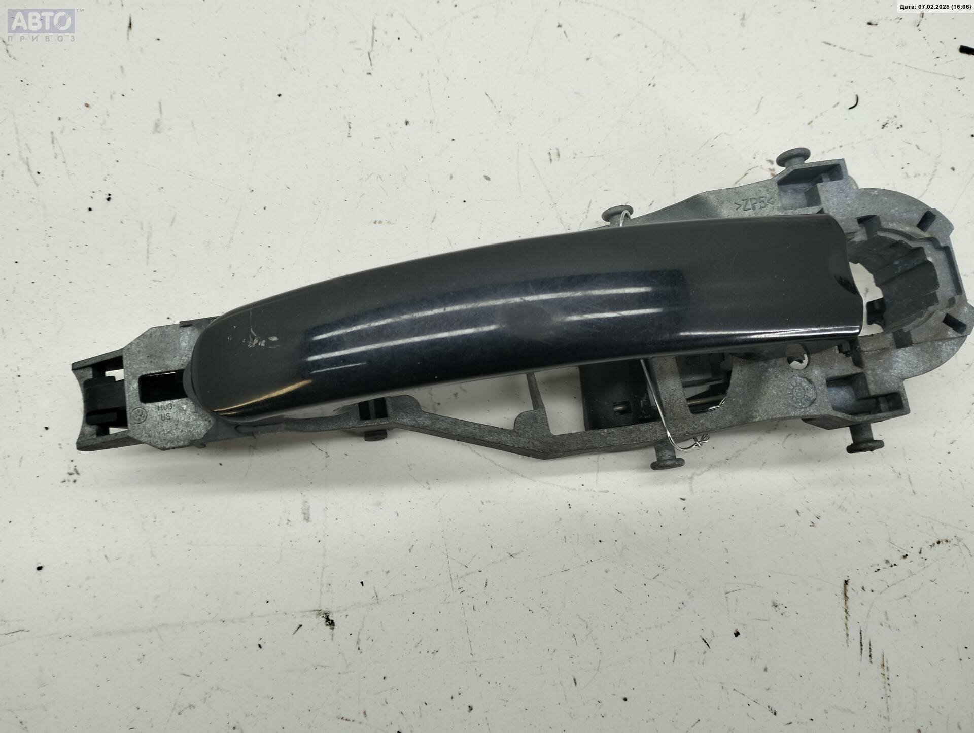 Ручка двери наружная задняя левая Volkswagen Golf-6