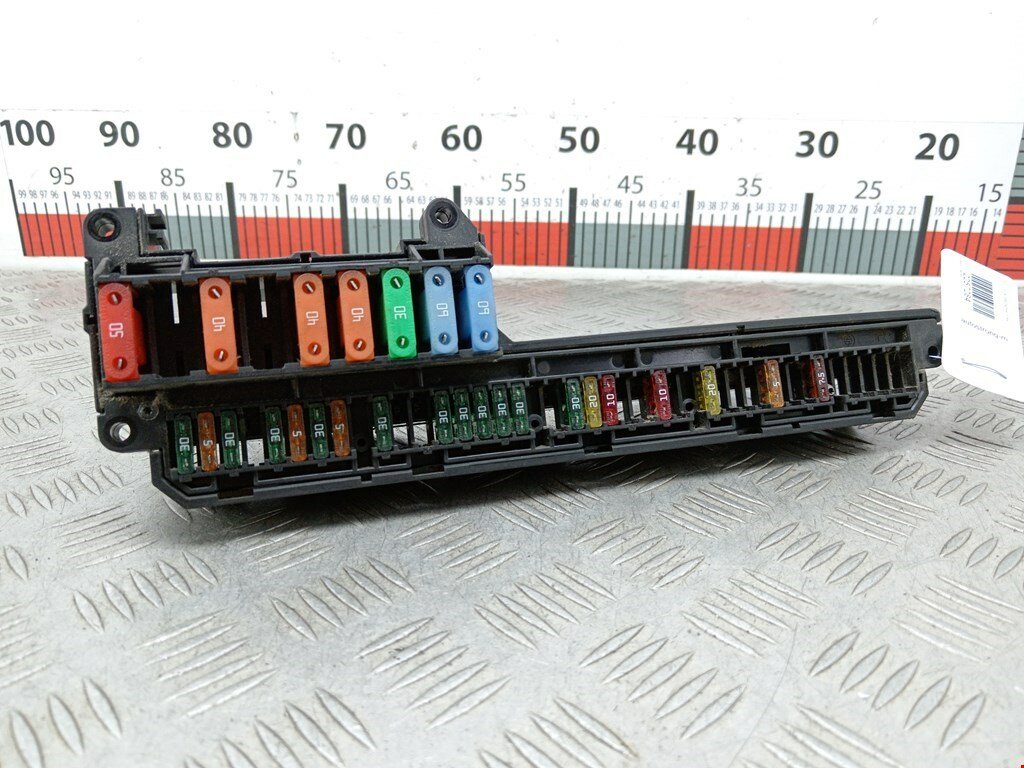 Блок предохранителей BMW 5-Series (E60/E61) 61146957330 арт. 2257284