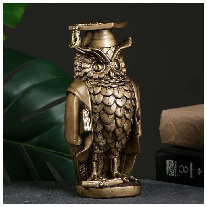 Фигура "Магистр Филин" золото 8х8х19см