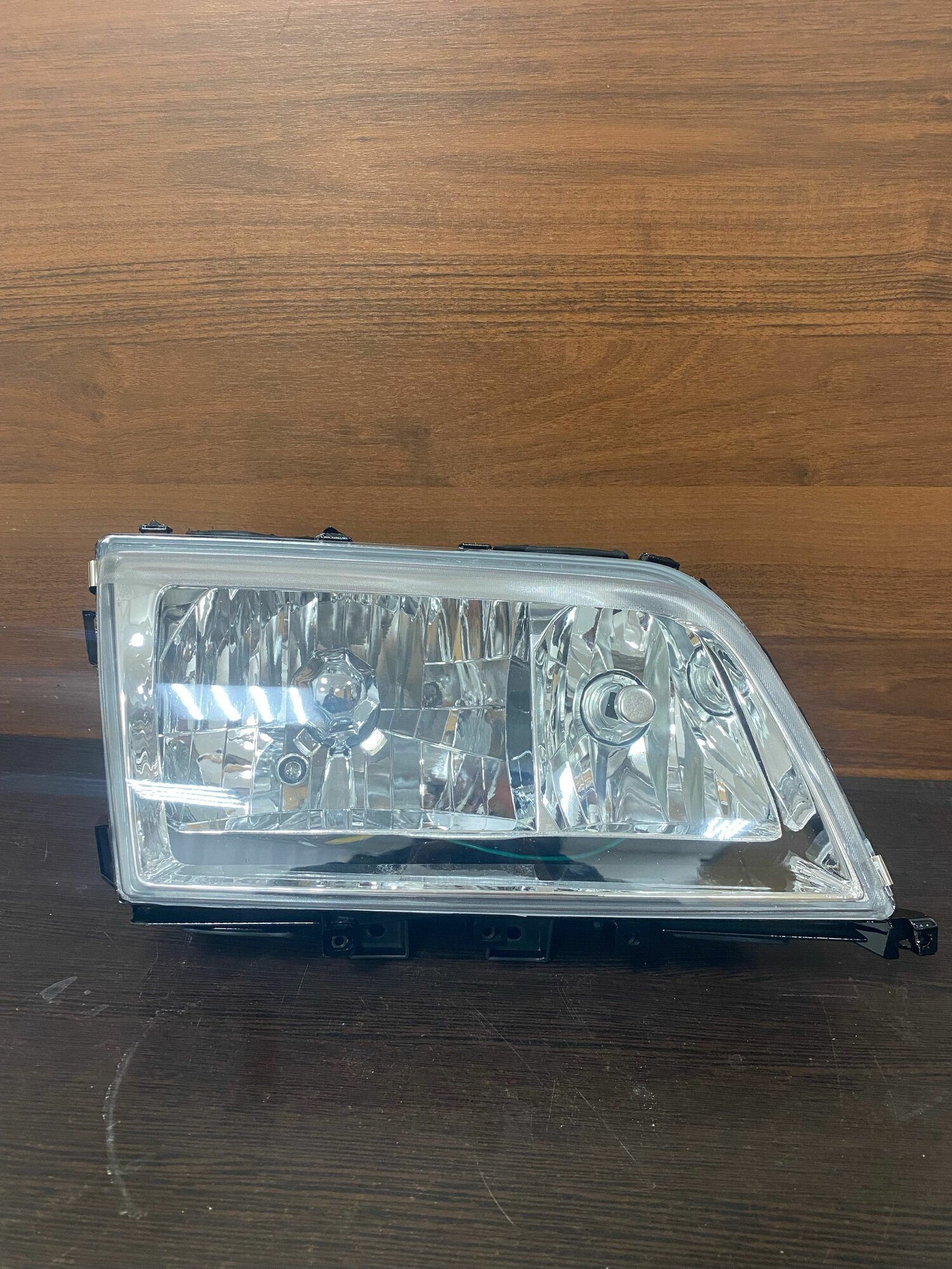 Фара правая на Mercedes w202 93-96г тюнинг хрустальная