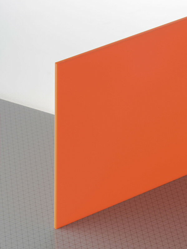 Оргстекло оранжевое, литое, светорассеивающее, 20х15 см, 3 мм, 1 лист.