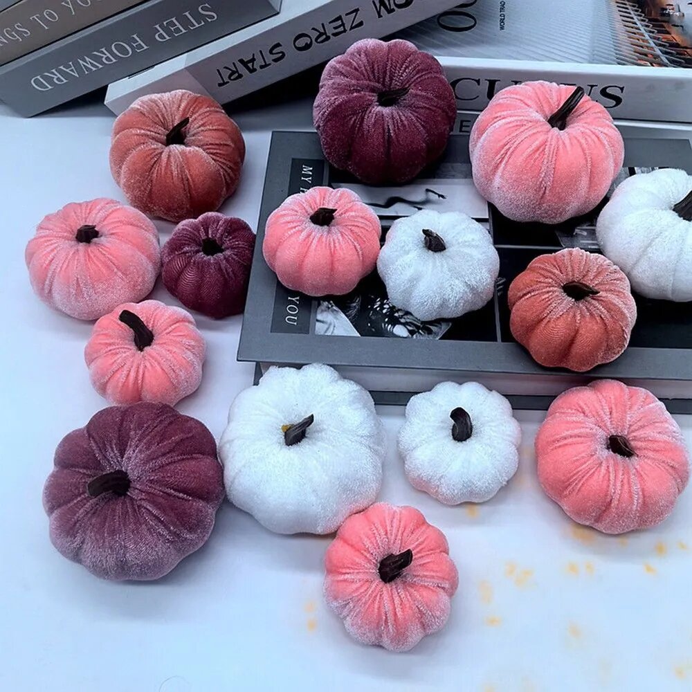 Маленькие бархатные тыквы для осеннего декора. Искусственные тыквы.