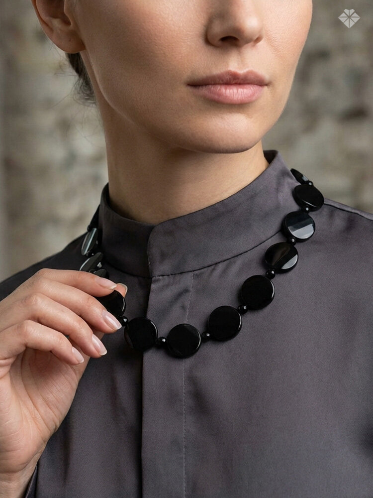 Бусы, оникс