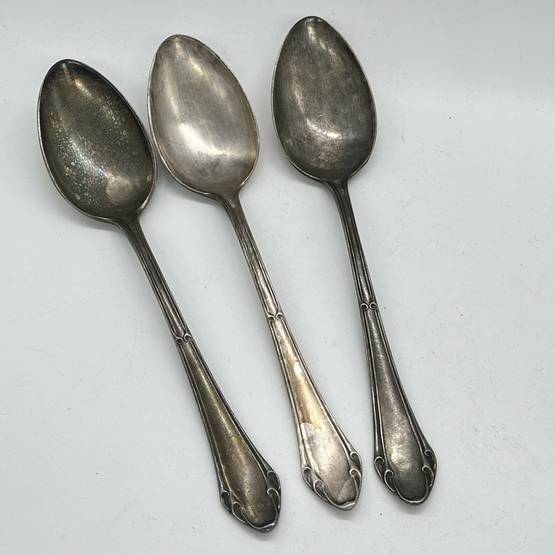Набор из 3 столовых ложек с фигурным декором на ручках, мНЦ (медь-никель-цинк)
