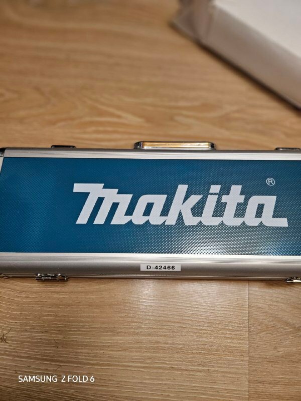 Набор брендовых пик и долот в алюминиевом кейсе 4 шт