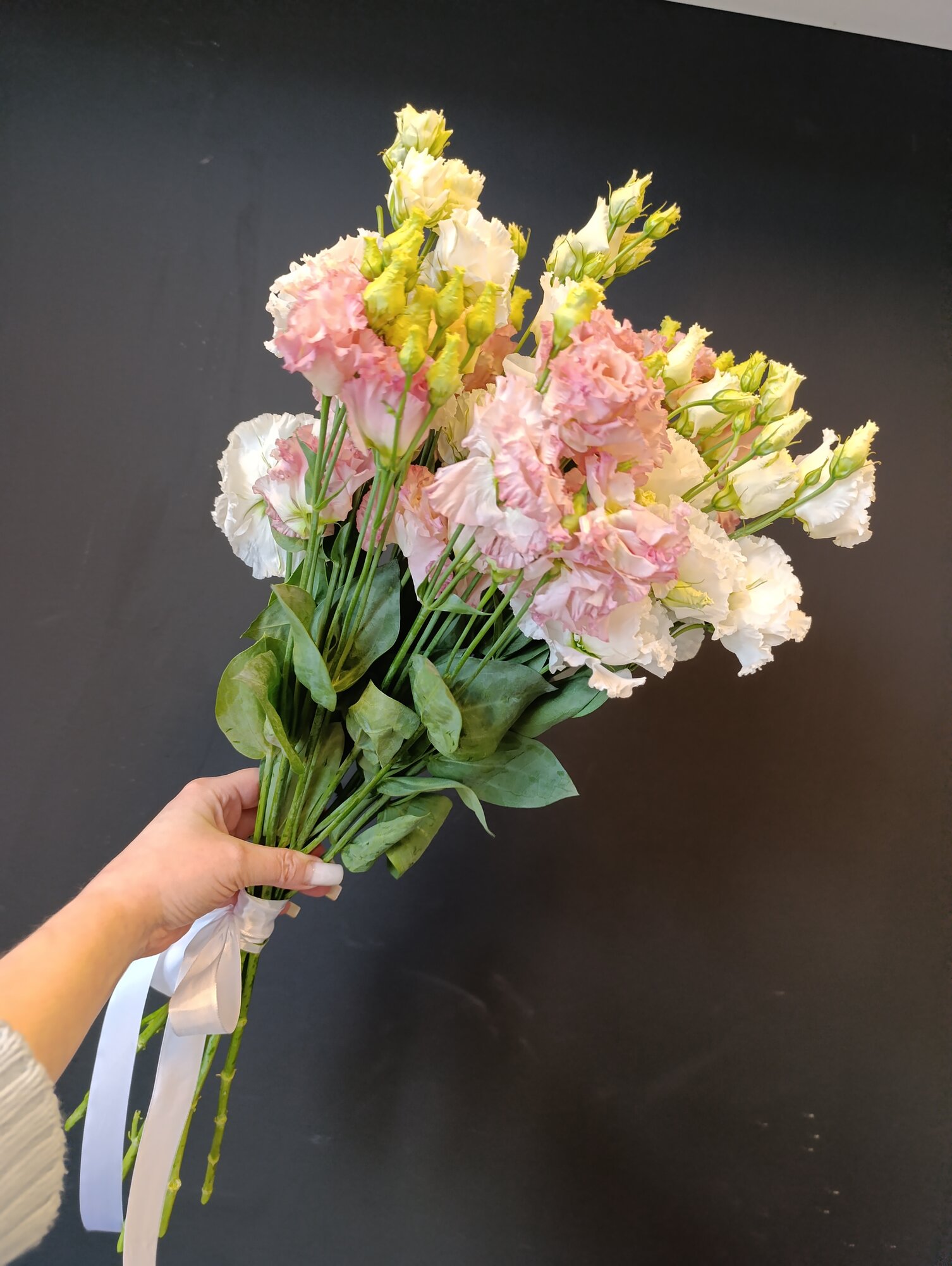 Букет эустомы бело-розоыой махровой алиса