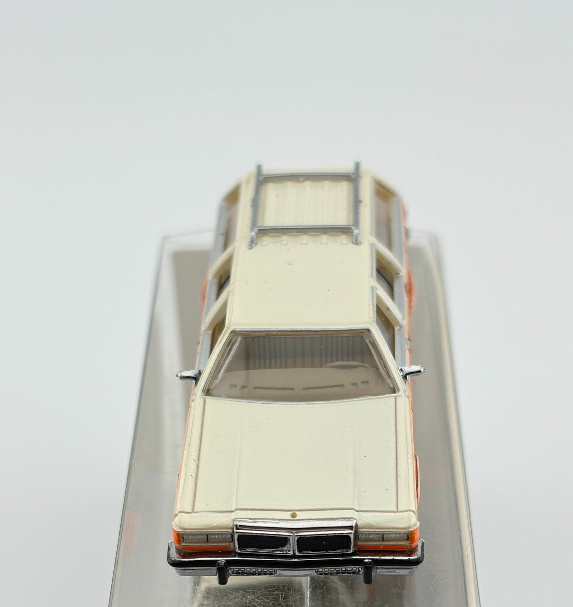 Brekina Ho 1:87 Модель автомобиля