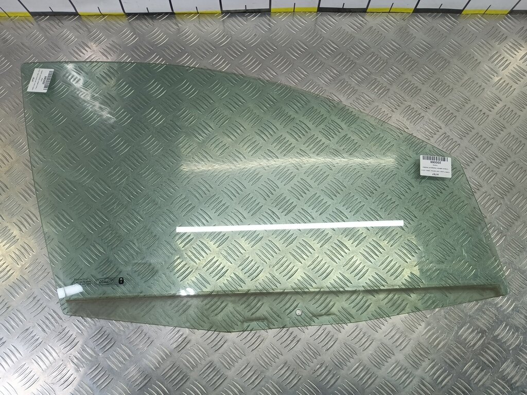 Стекло двери передней правое Б/У для FORD Fusion I рестайлинг (2005—2012) 1336304