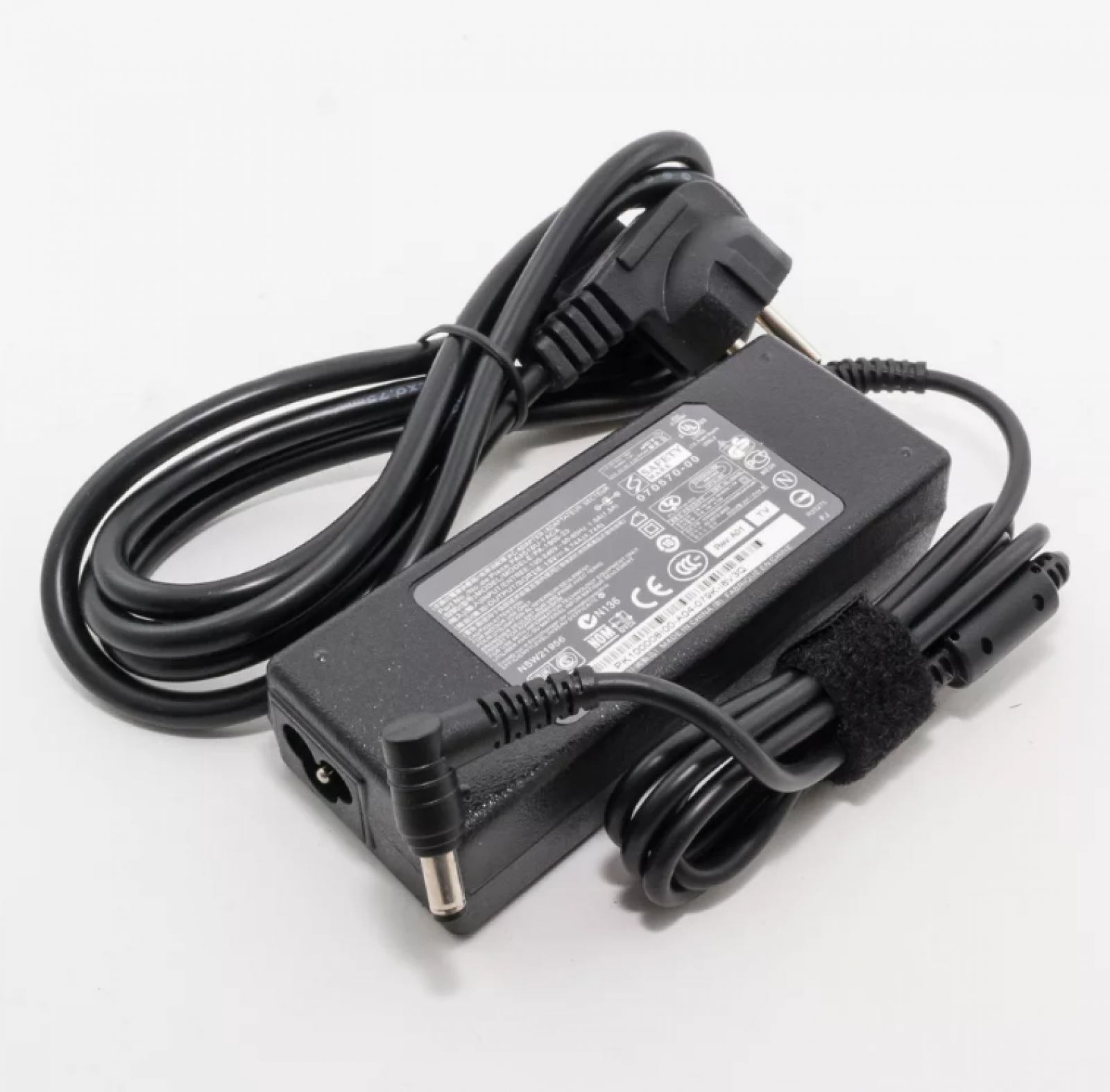 Зарядное устройство MyPads для ноутбуков Toshiba 15V 6A 90W с разъемом 6.3x3.0 мм