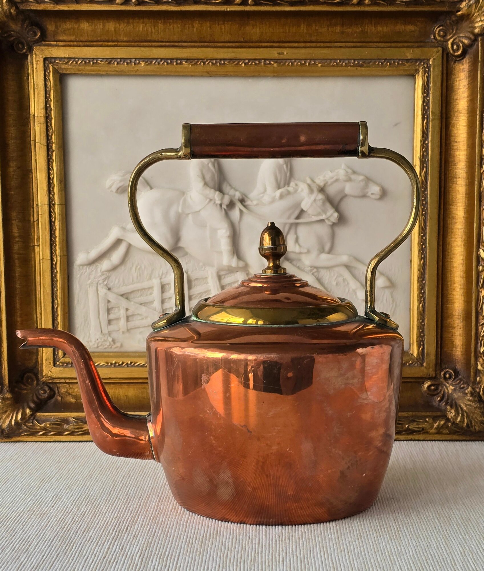 Антикварный чайник